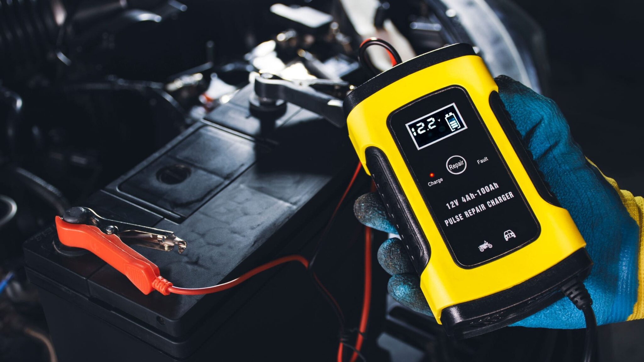 How to Choose an Industrial Battery Charger: 13 Factors to Consider ...